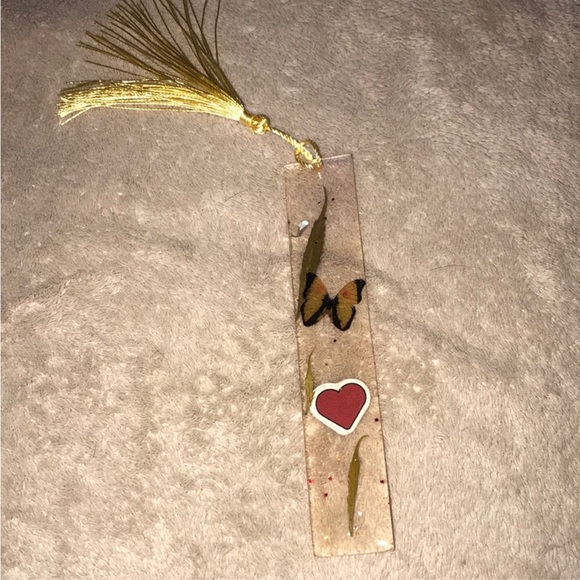 jfone8 | Office | Custom Epoxy Bookmark With My Favorite Leaves ...